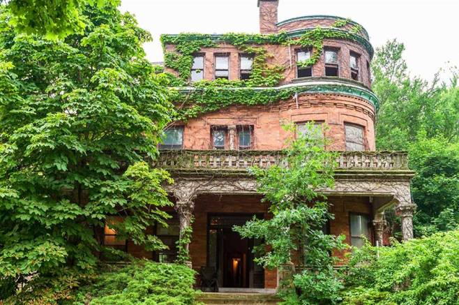 The world s incredible abandoned home transformations